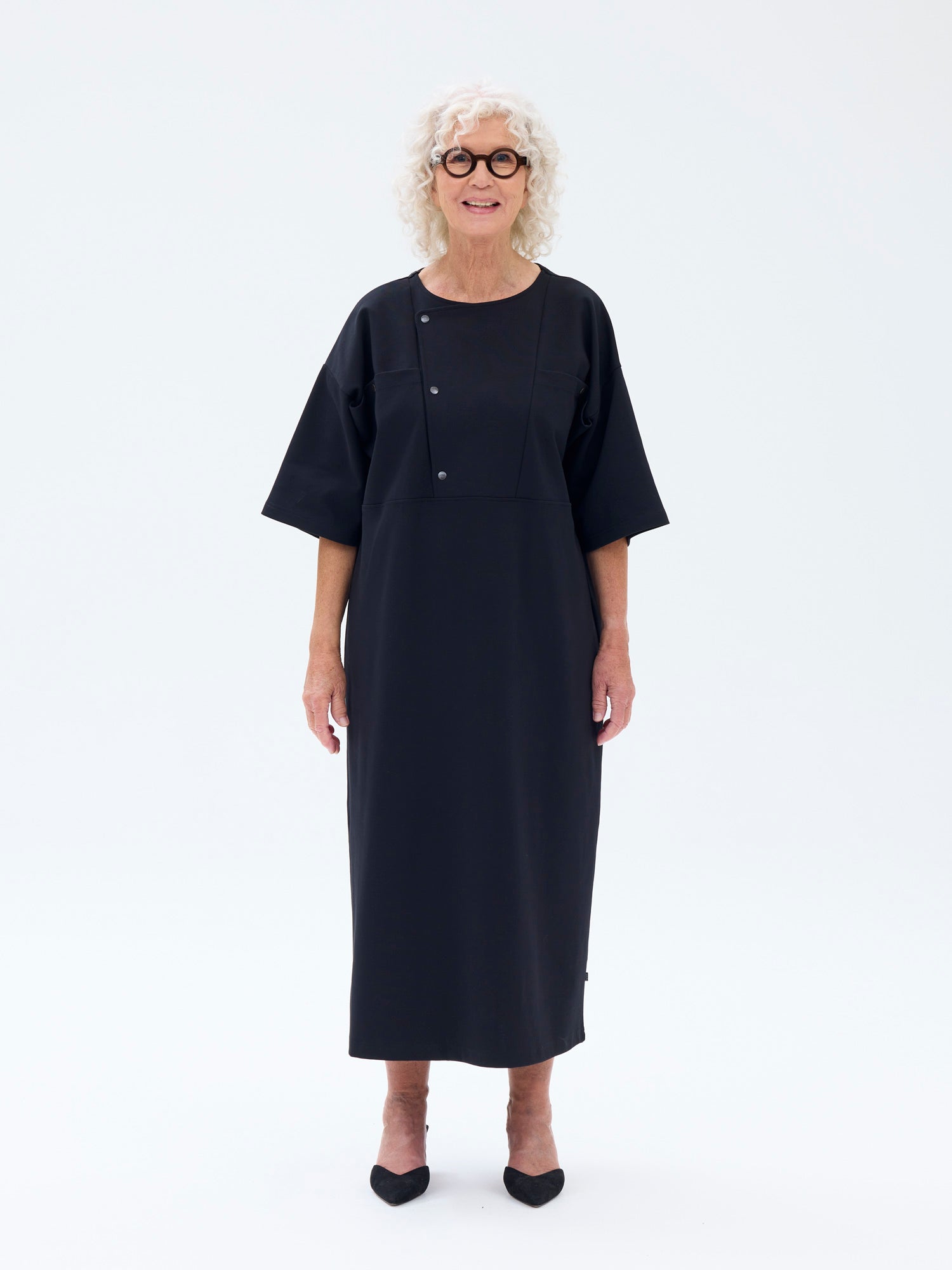 Riina Mekko, Musta – Ratia